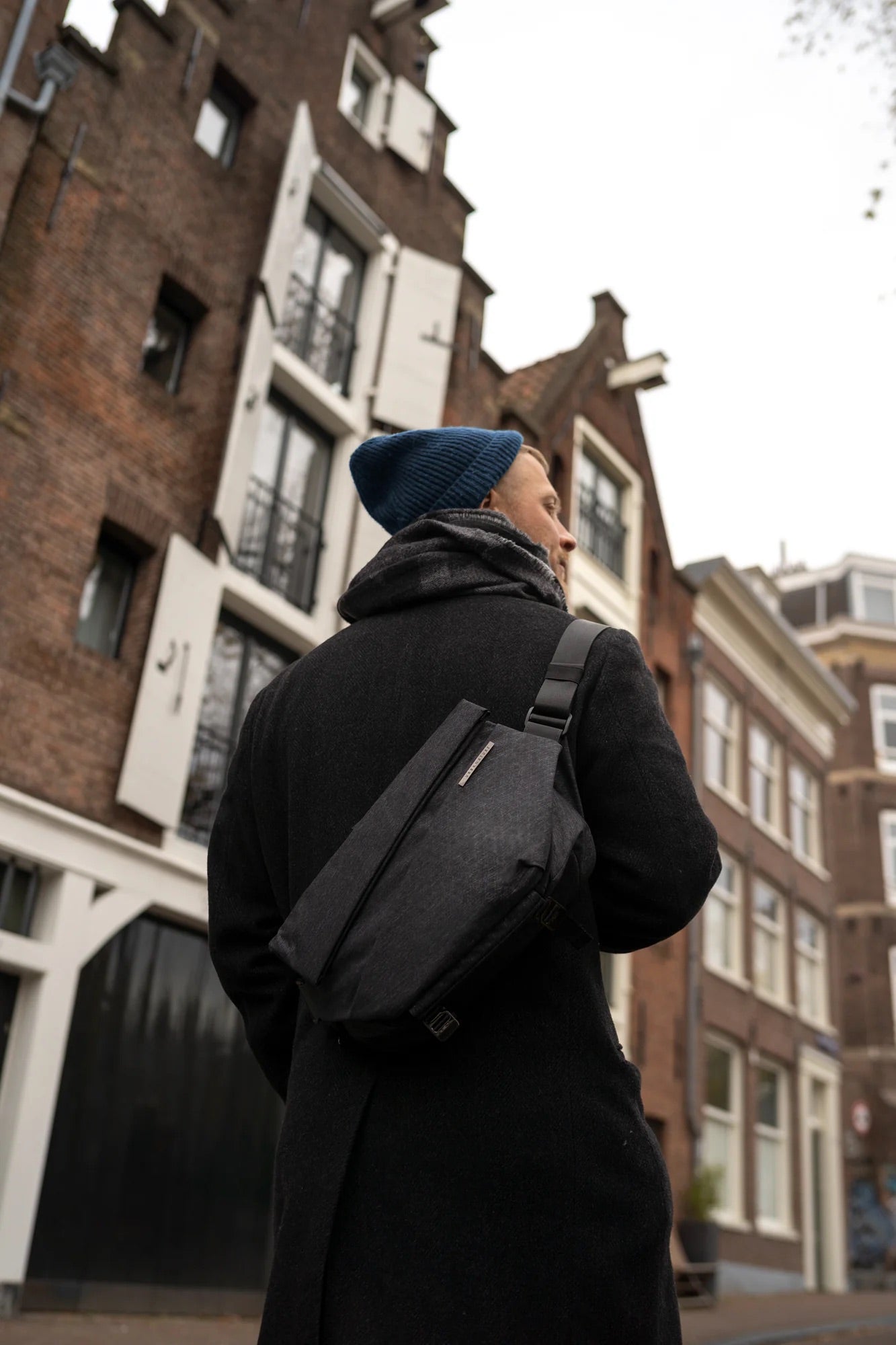 NIID|Sling Backpack|Mens bag|Sling chest bag|Kickstarter funded bags ...